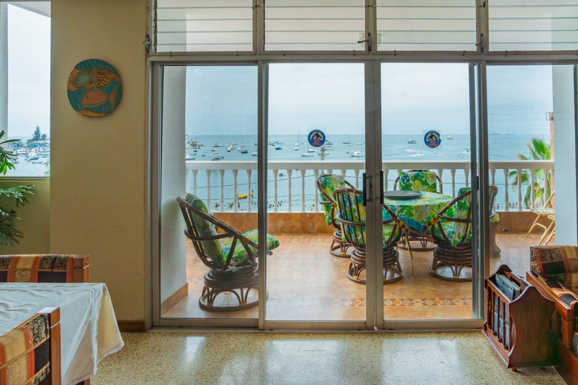 140 M² Apartamento ∙ 4 Habitaciones ∙ 8 Huéspedes - Salinas