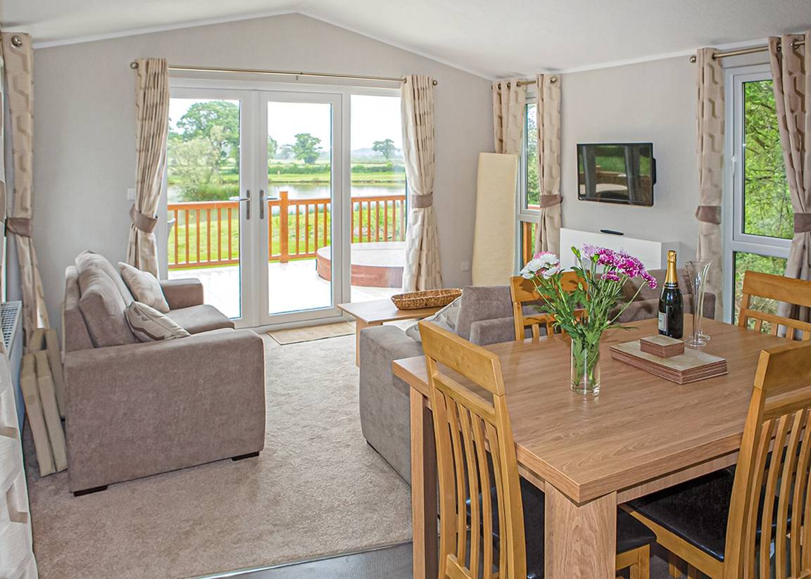 Chalet ∙ 2 Bedrooms ∙ 4 Guests - Shropshire