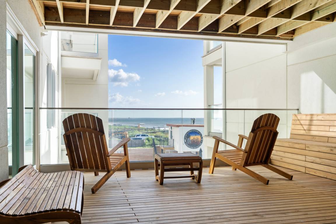 Condo ∙ 3 Bedrooms ∙ 7 Guests - Carolina Beach, NC