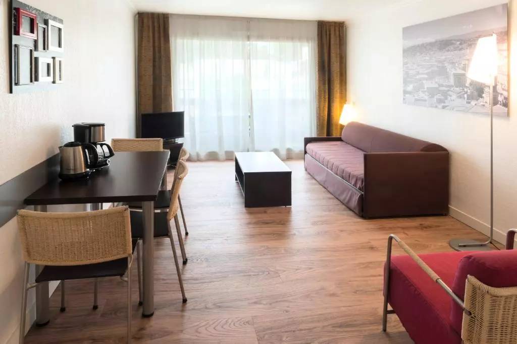 45 M² Appartement ∙ 1 Chambre ∙ 4 Personnes - ibis budget Nice Aeroport