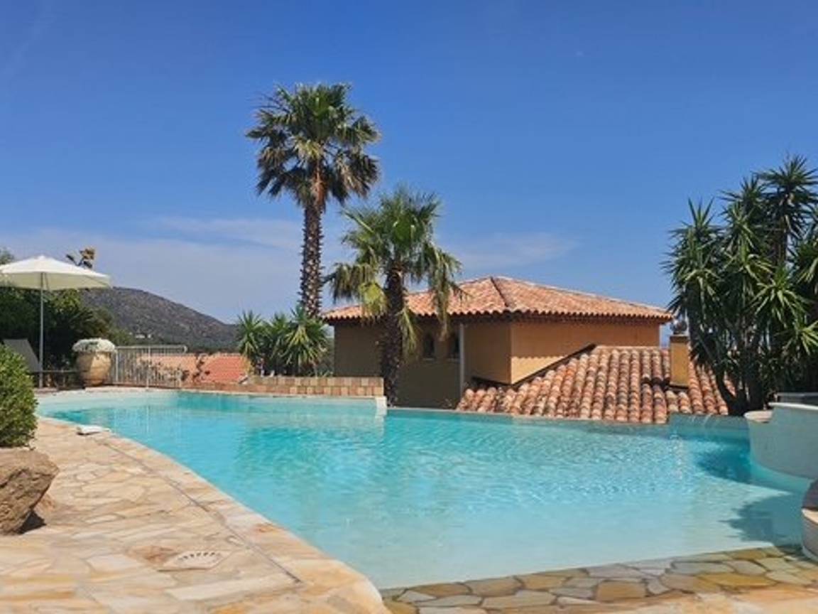 270 M² Villa ∙ 6 Chambres ∙ 12 Personnes - Bormes-les-Mimosas