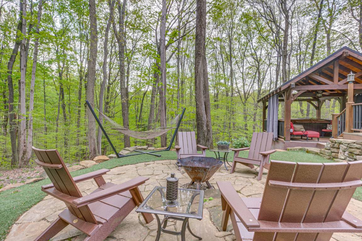 106 M² House ∙ 2 Bedrooms ∙ 5 Guests - Hocking Hills State Park, OH