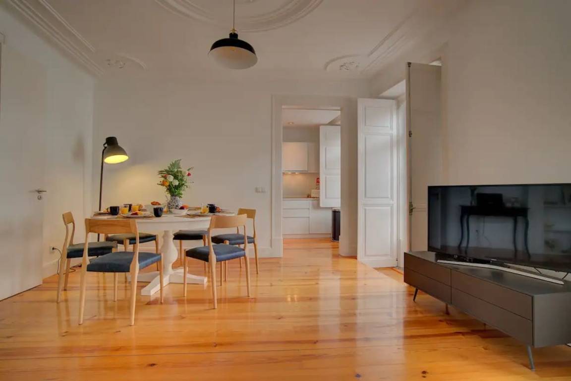 72 M² Apartment ∙ 2 Bedrooms ∙ 4 Guests - Lisbon