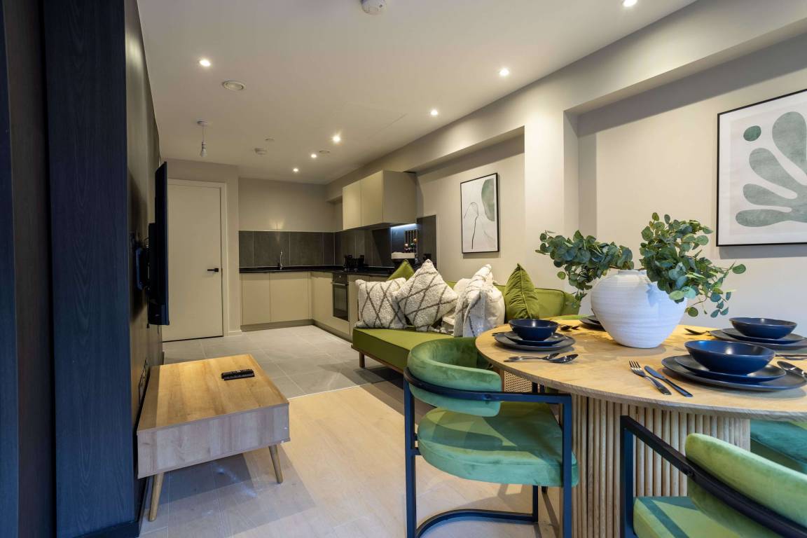 Apartment ∙ 1 Bedroom ∙ 4 Guests - HOME Theatre Manchester