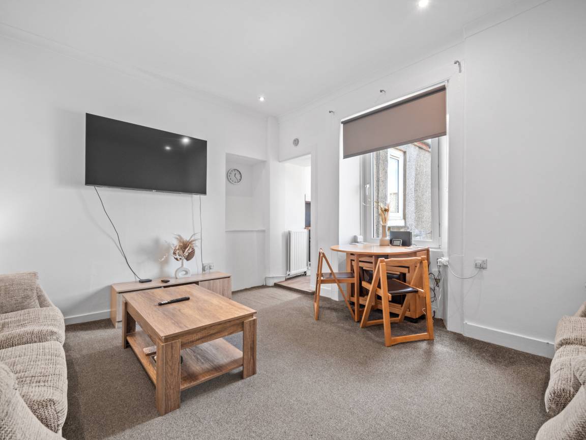 60 M² Apartment ∙ 2 Bedrooms ∙ 3 Guests - Stirling