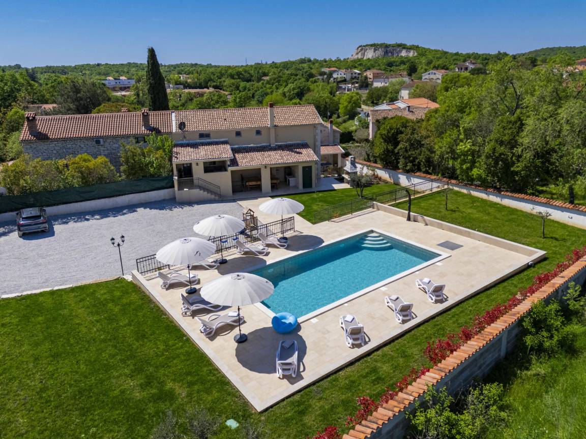 174 M² House ∙ 5 Bedrooms ∙ 10 Guests - Rovinj