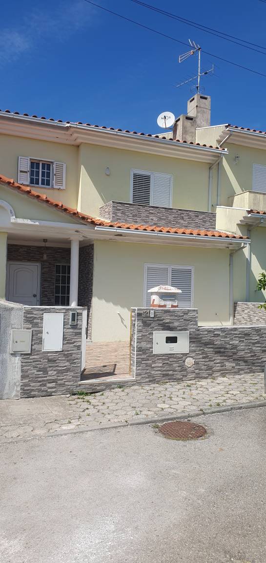 172 M² House ∙ 4 Bedrooms ∙ 8 Guests - Açores