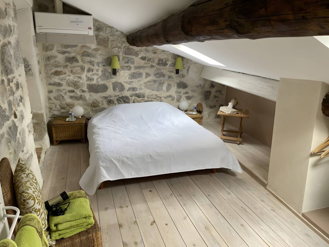 19 M² Chambre D'hôtes ∙ 1 Chambre ∙ 2 Personnes - Ruoms