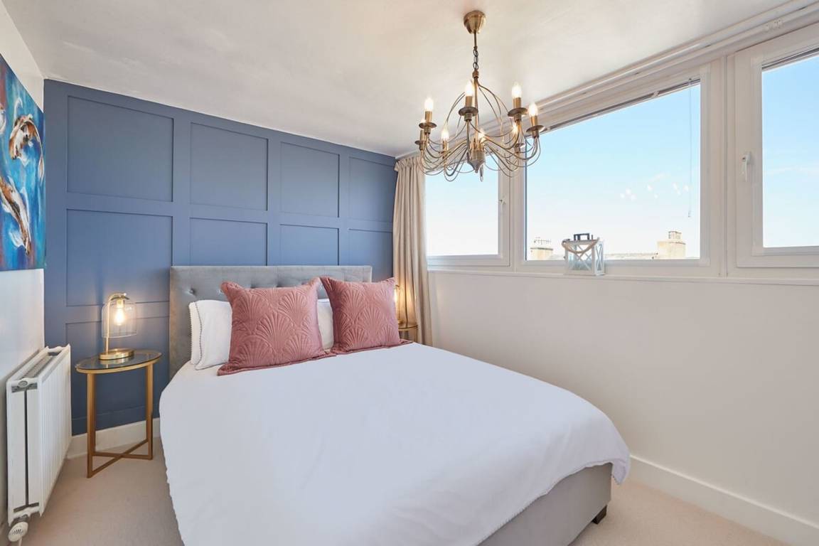 Apartment ∙ 2 Bedrooms ∙ 3 Guests - Whitby Beach