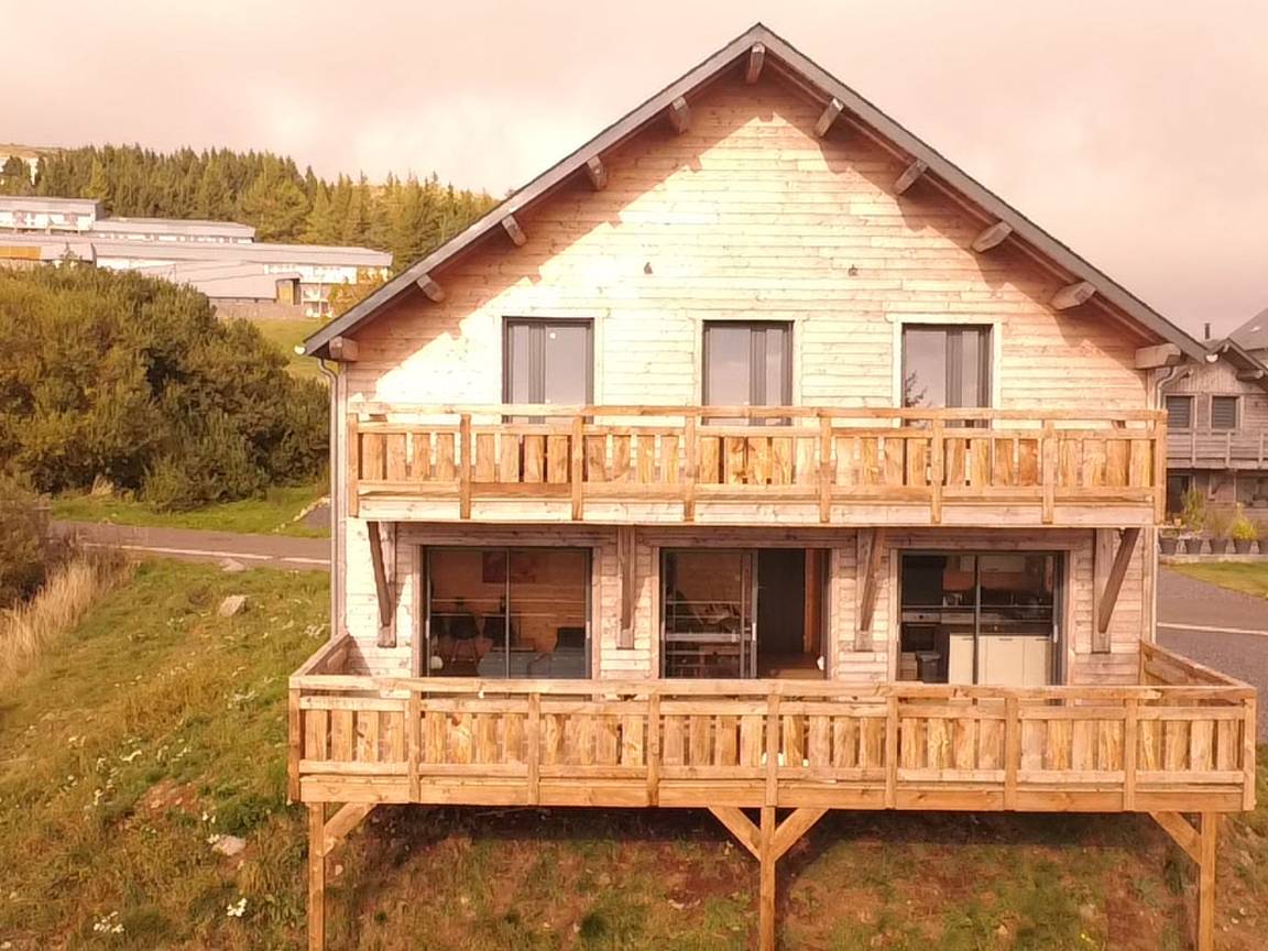 150 M² Chalet ∙ 4 Chambres ∙ 14 Personnes - Chastreix