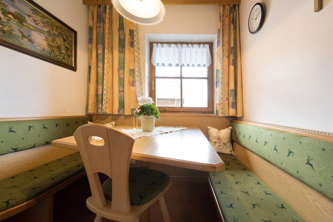 45 M² Ferienwohnung ∙ 2 Schlafzimmer ∙ 4 Gäste - Meransen