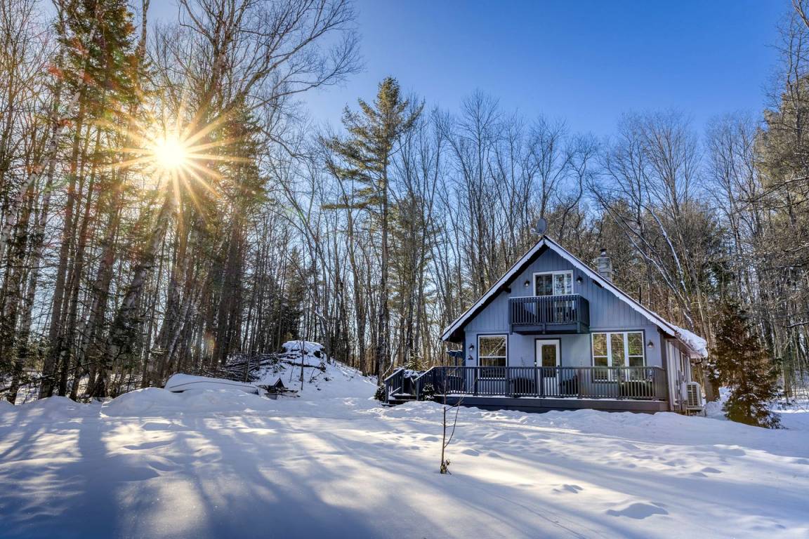 House ∙ 3 Bedrooms ∙ 4 Guests - Kawartha Lakes