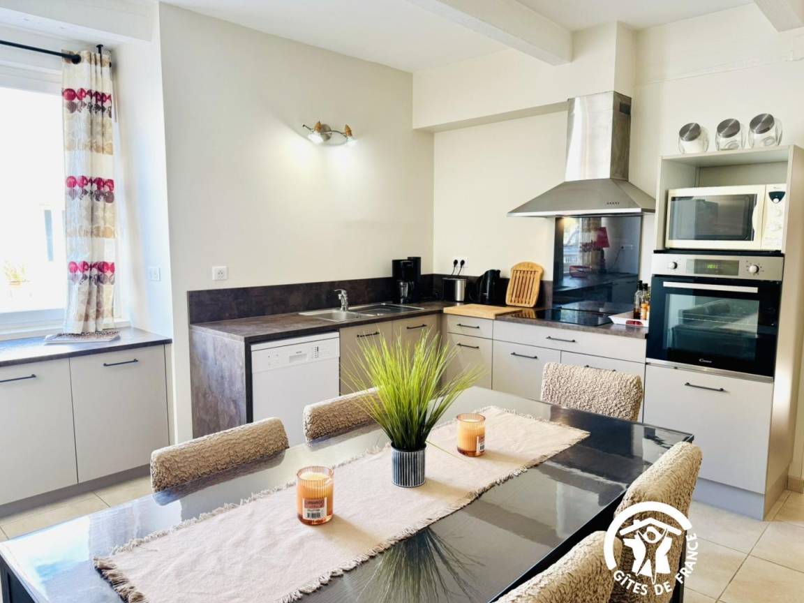 75 M² Gîte ∙ 3 Chambres ∙ 6 Personnes - Capestang