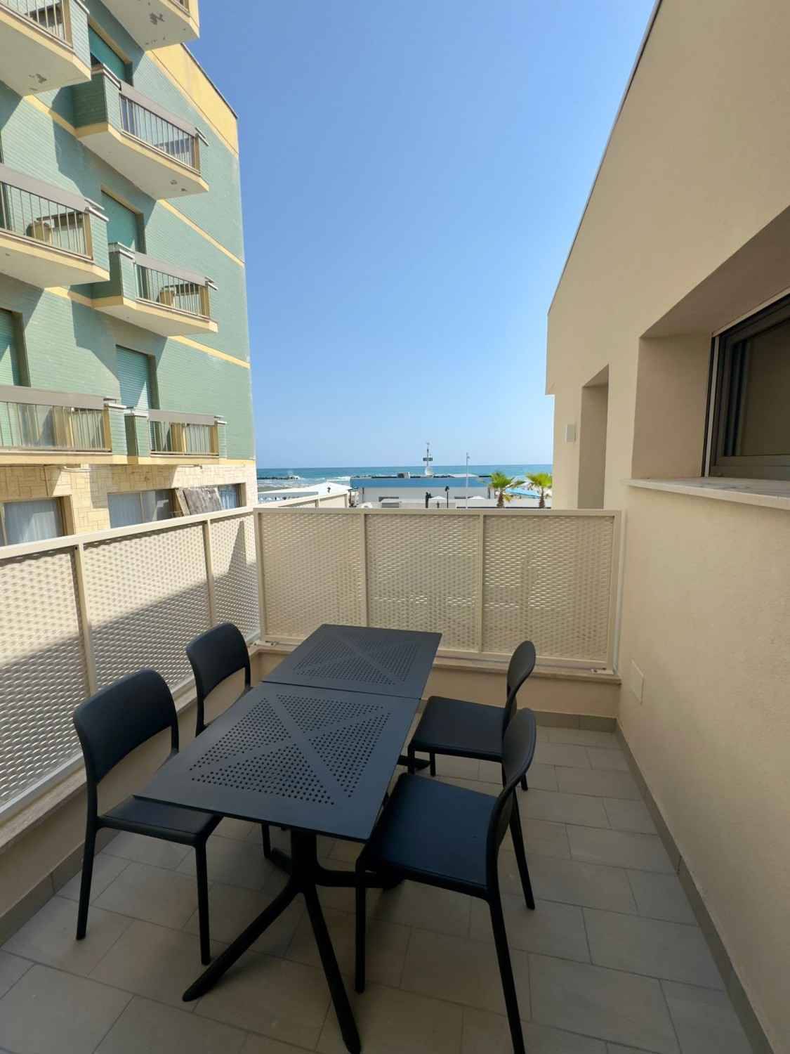 50 M² Appartamento Vacanza ∙ 1 Camera Da Letto ∙ 4 Ospiti - Pesaro
