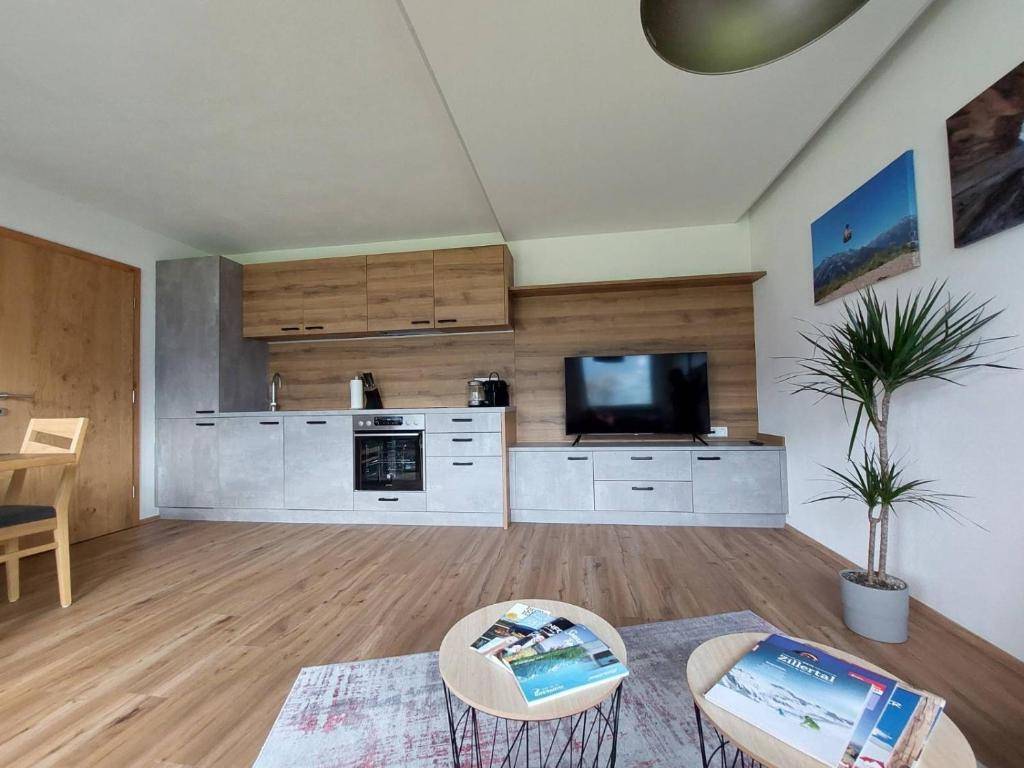 61 M² Ferienwohnung ∙ 2 Schlafzimmer ∙ 5 Gäste - Kaltenbach