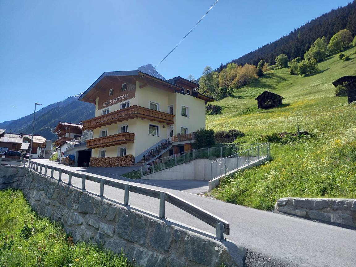 39 M² Ferienwohnung ∙ 1 Schlafzimmer ∙ 4 Gäste - Kappl