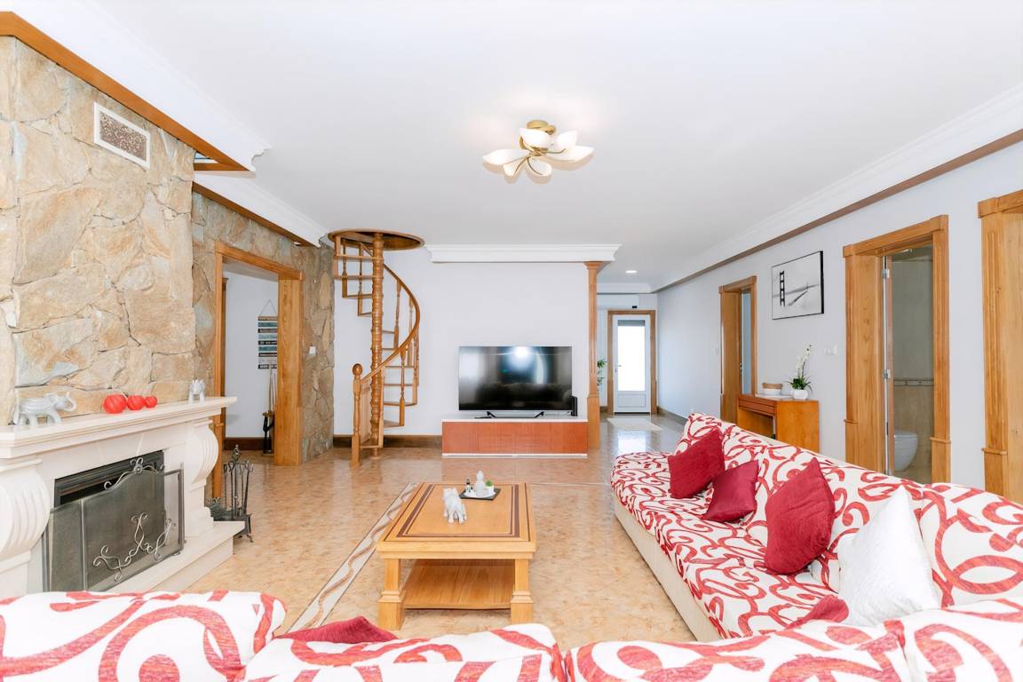 200 M² House ∙ 3 Bedrooms ∙ 6 Guests - Azores