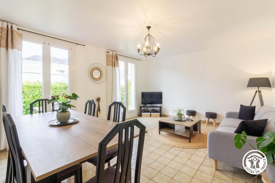 96 M² Gîte ∙ 4 Quartos ∙ 8 Hóspedes - Lourdes