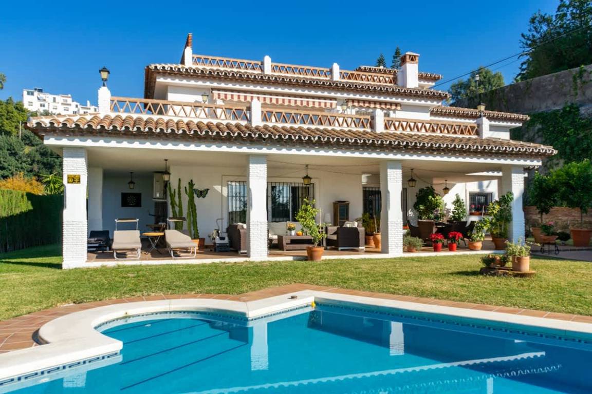 Villa ∙ 4 Bedrooms ∙ 8 Guests - Alhaurín el Grande