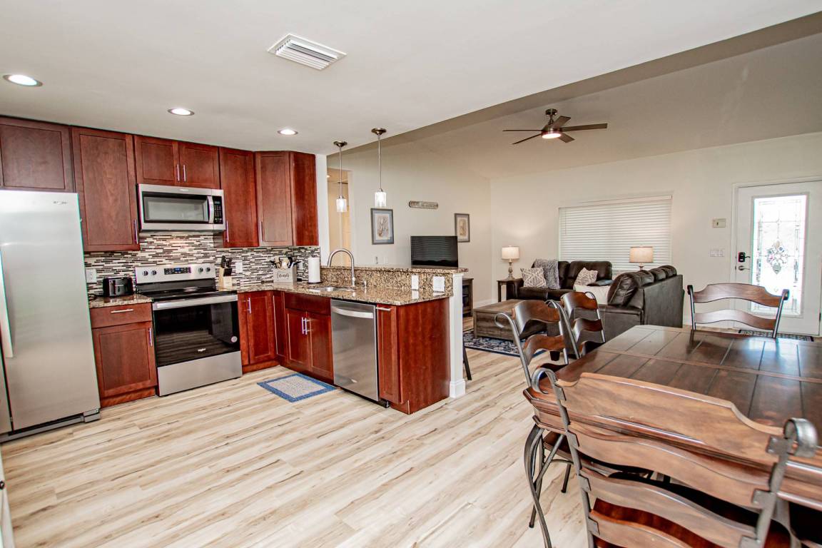 110 M² House ∙ 3 Bedrooms ∙ 8 Guests - Brandon