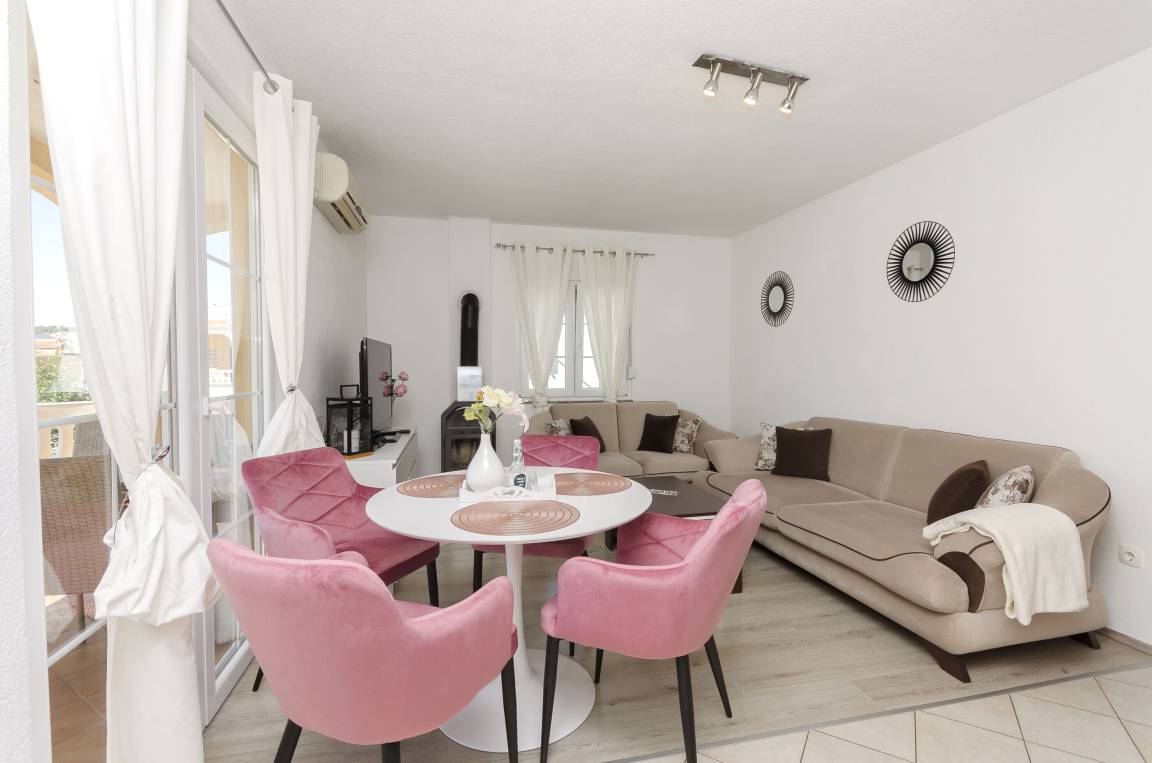 60 M² Apartment ∙ 1 Bedroom ∙ 4 Guests - Vodice