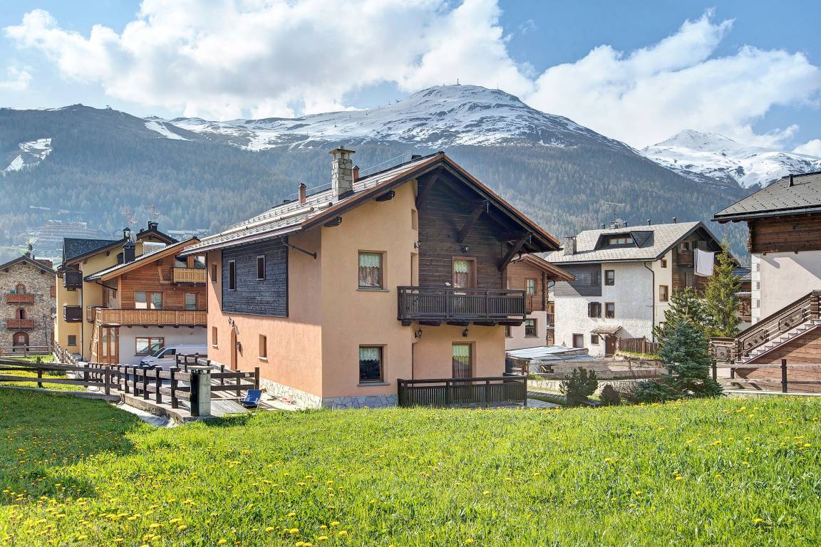 60 M² Apartment ∙ 2 Bedrooms ∙ 5 Guests - Livigno