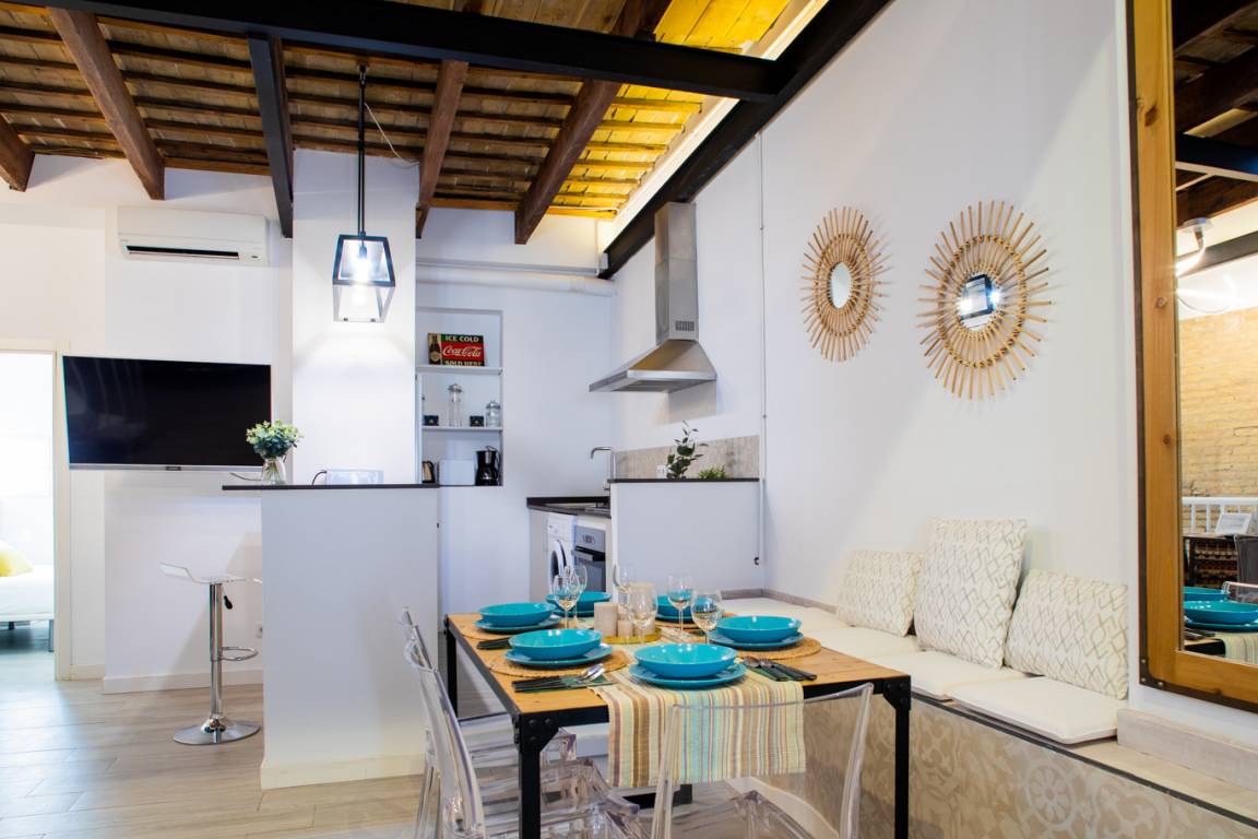 100 M² Apartment ∙ 3 Bedrooms ∙ 5 Guests - Valencia