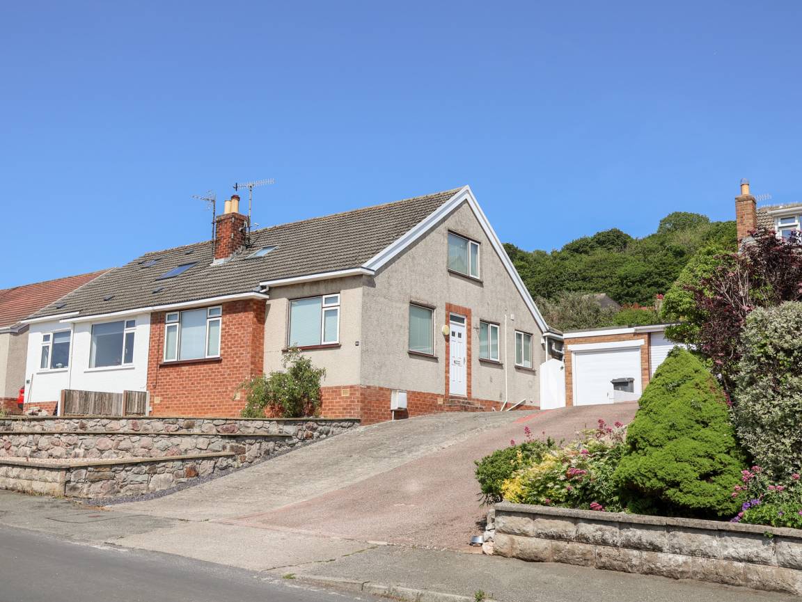 Cottage ∙ 4 Bedrooms ∙ 8 Guests - Conwy