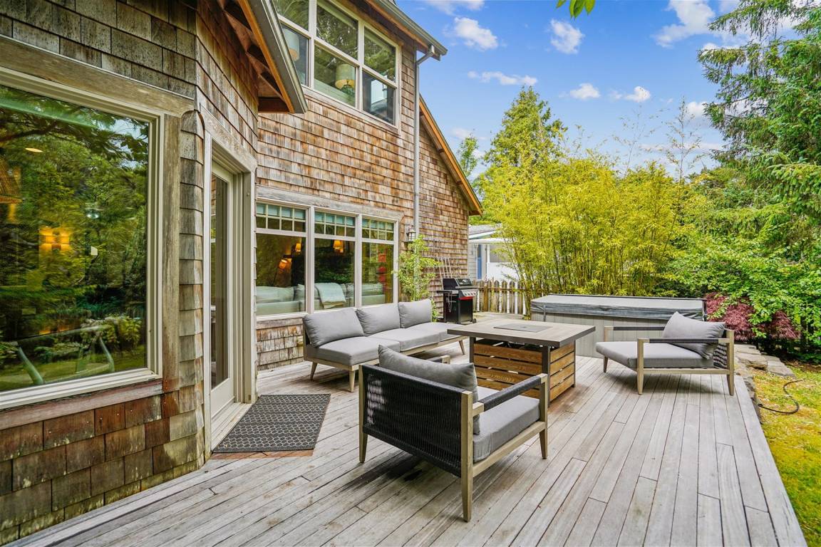 House ∙ 3 Bedrooms ∙ 6 Guests - Cannon Beach, OR