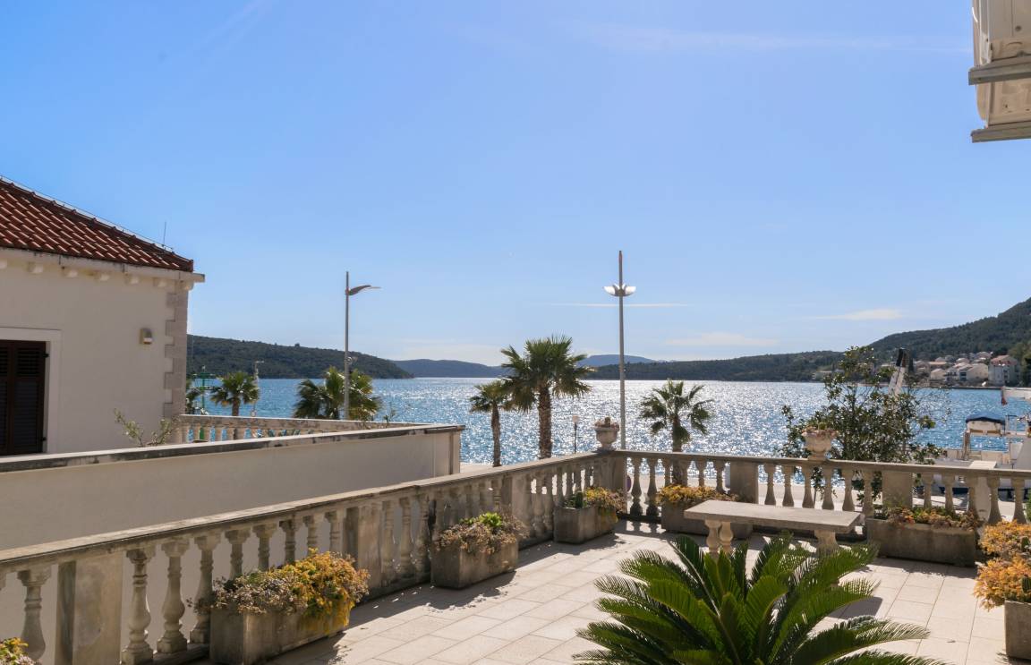 90 M² Ferienwohnung ∙ 3 Schlafzimmer ∙ 6 Gäste - Slano