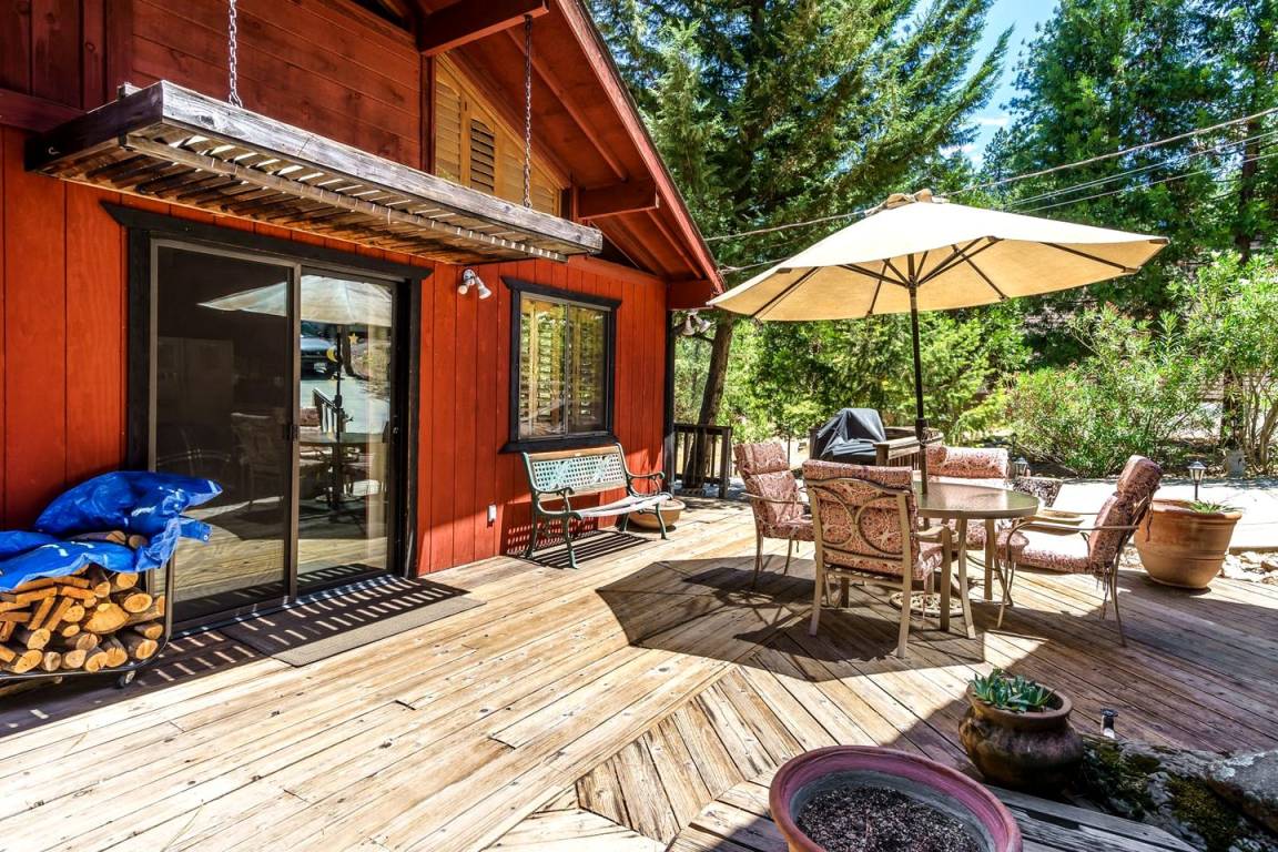House ∙ 2 Bedrooms ∙ 6 Guests - Groveland, CA