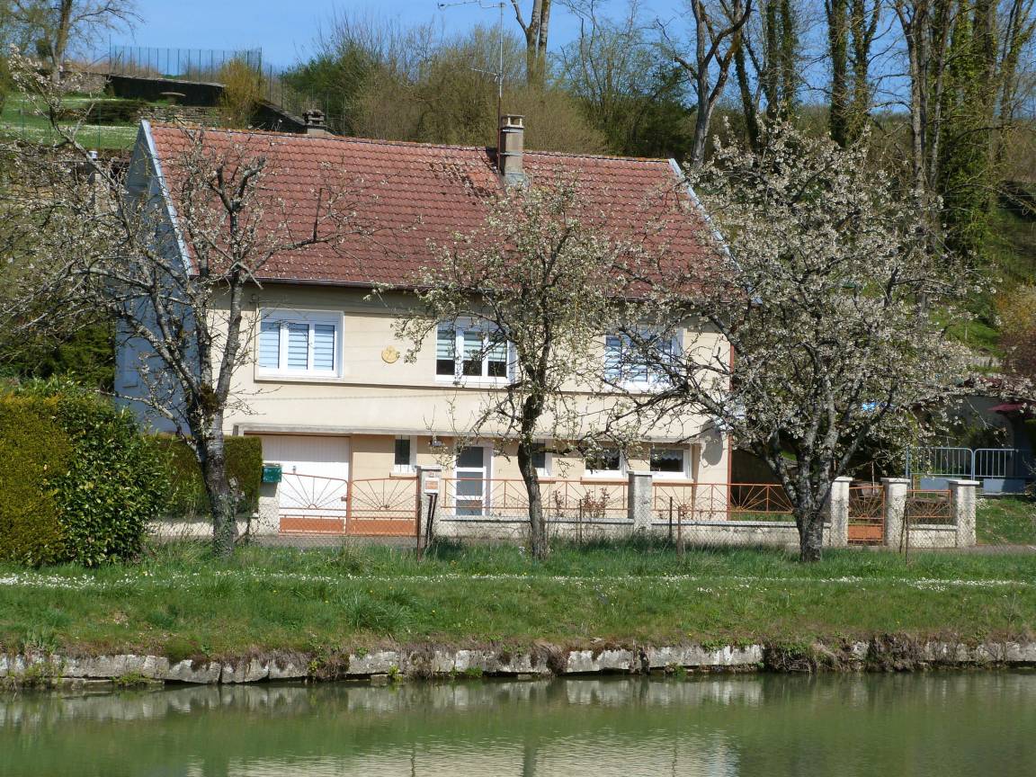 130 M² Cottage ∙ 4 Chambres ∙ 7 Personnes - Meuse