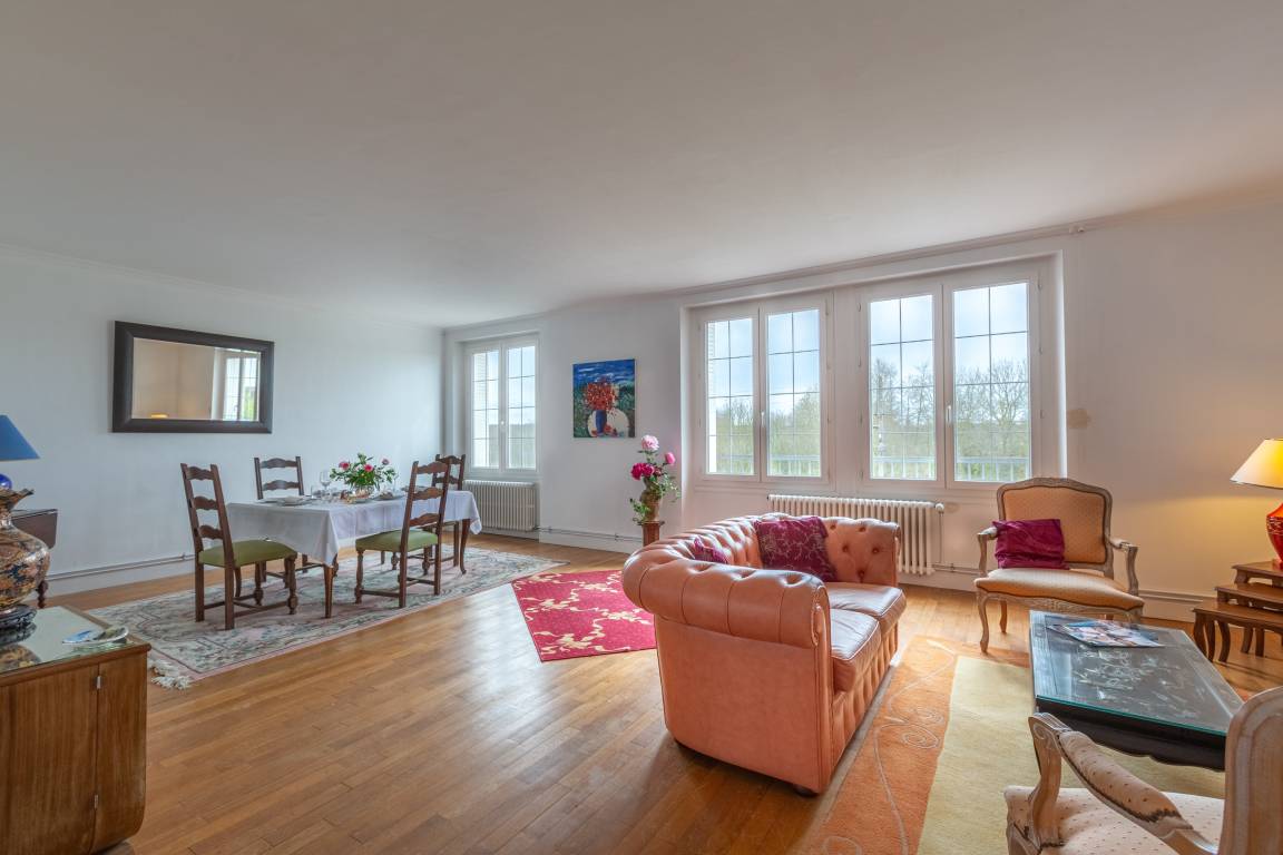 120 M² Apartment ∙ 2 Bedrooms ∙ 4 Guests - Vendôme