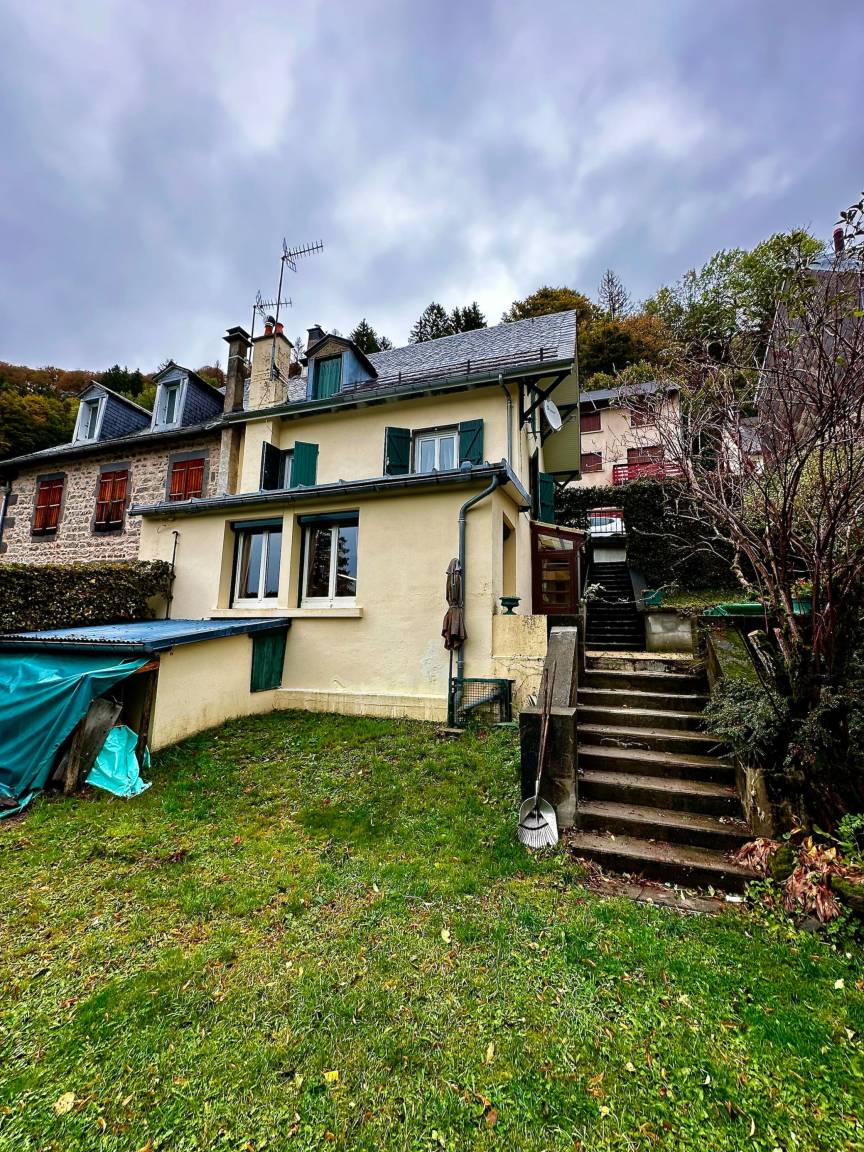 100 M² Huis ∙ 4 Slaapkamers ∙ 10 Gasten - Lac Chambon