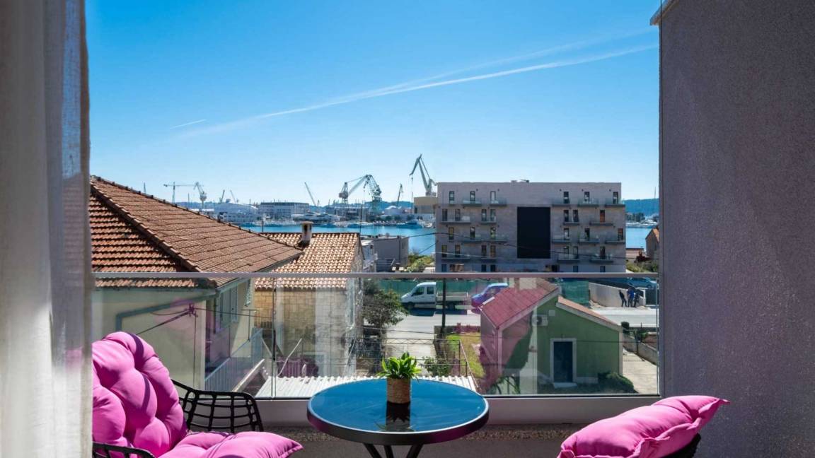 61 M² Apartamento ∙ 2 Habitaciones ∙ 4 Huéspedes - Trogir