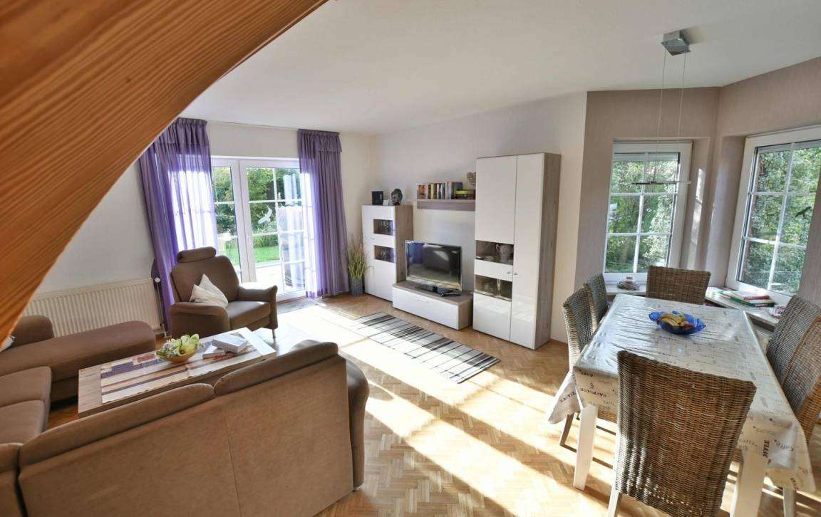 75 M² Ferienhaus ∙ 2 Schlafzimmer ∙ 4 Gäste - Norddeich