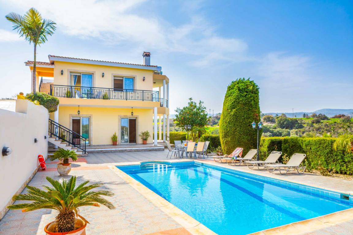 Villa ∙ 3 Bedrooms ∙ 6 Guests - Полис