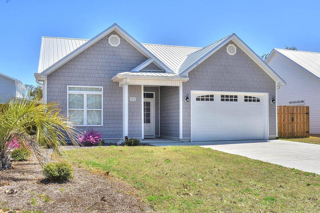 House ∙ 3 Bedrooms ∙ 7 Guests - Long Beach, NC
