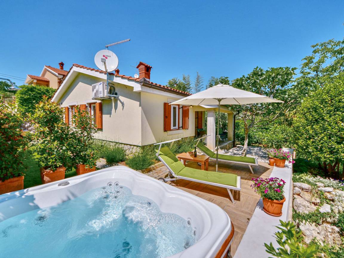 57 M² Ferienhaus ∙ 1 Schlafzimmer ∙ 4 Gäste - Opatija