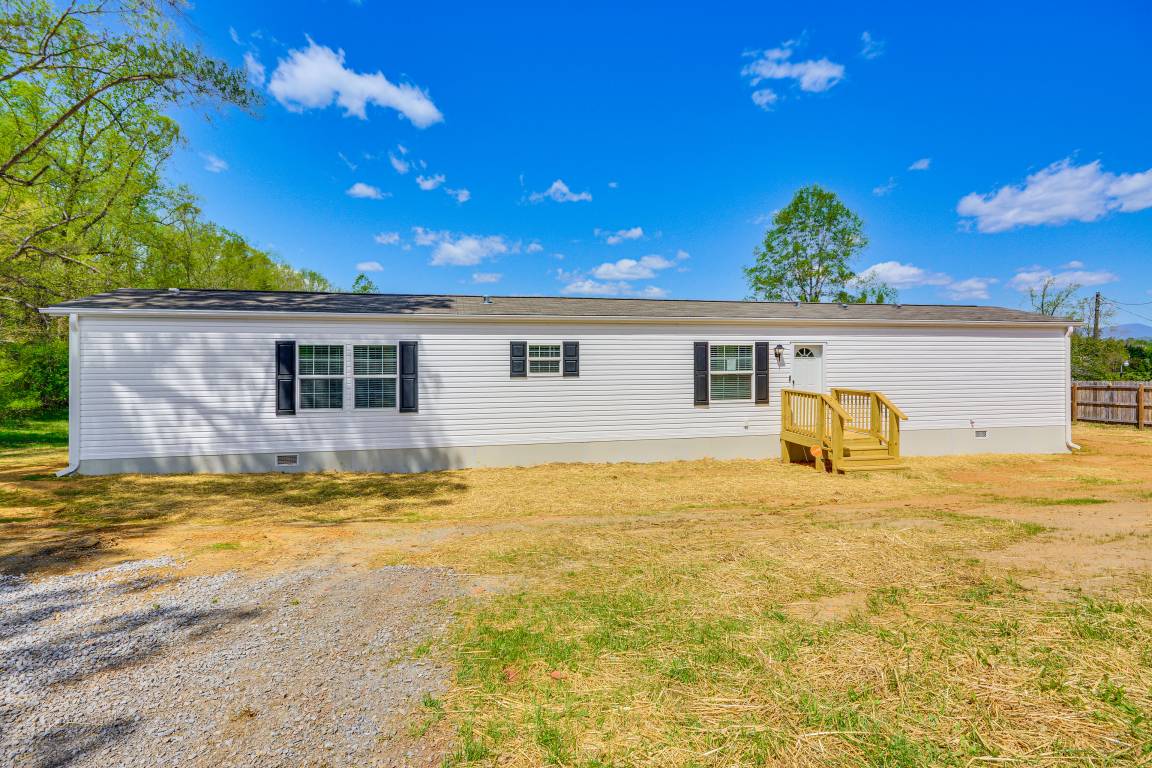 105 M² House ∙ 3 Bedrooms ∙ 6 Guests - Bedford, VA