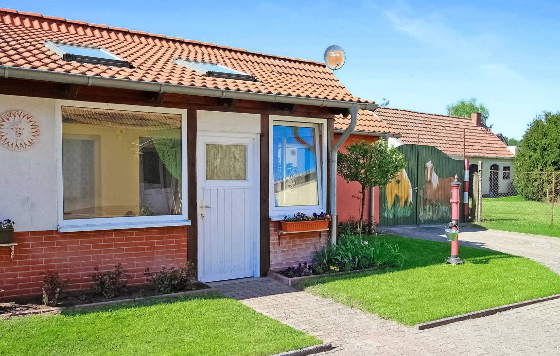 50 M² Ferienhaus ∙ 1 Schlafzimmer ∙ 3 Gäste - Mecklenburgische Seenplatte