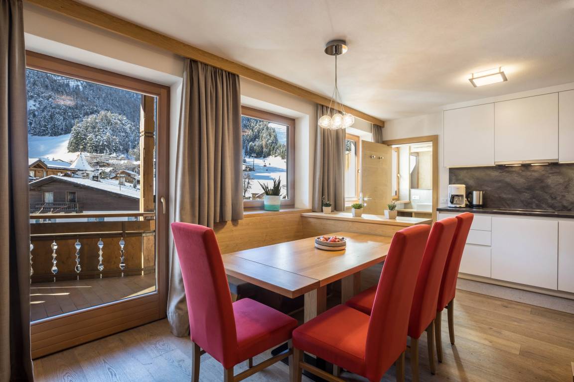 70 M² Apartment ∙ 2 Bedrooms ∙ 6 Guests - Kronplatz