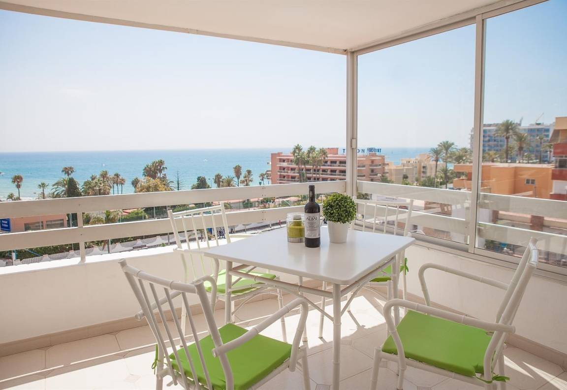 160 M² Apartment ∙ 3 Bedrooms ∙ 8 Guests - Benalmádena