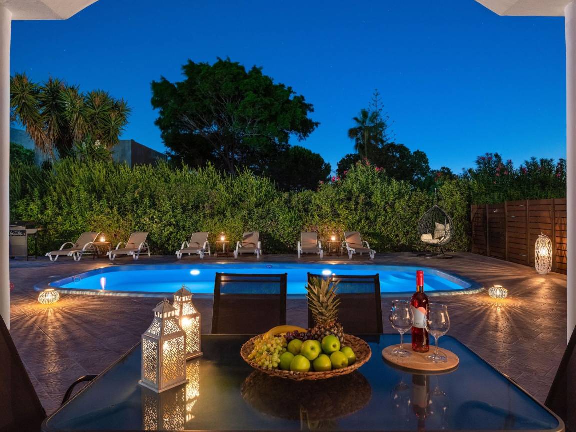 240 M² House ∙ 4 Bedrooms ∙ 8 Guests - Rhodes Airport (RHO)