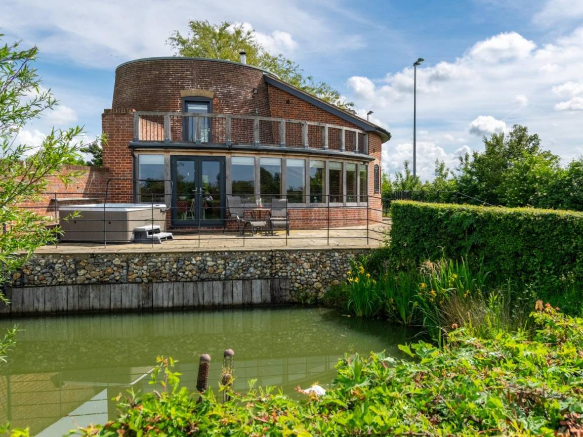 Cottage ∙ 1 Bedroom ∙ 2 Guests - Suffolk