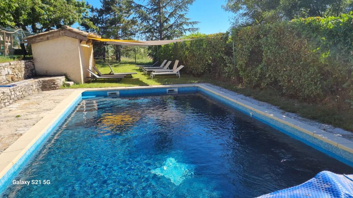 27 M² Gîte ∙ 1 Chambre ∙ 2 Personnes - Banon