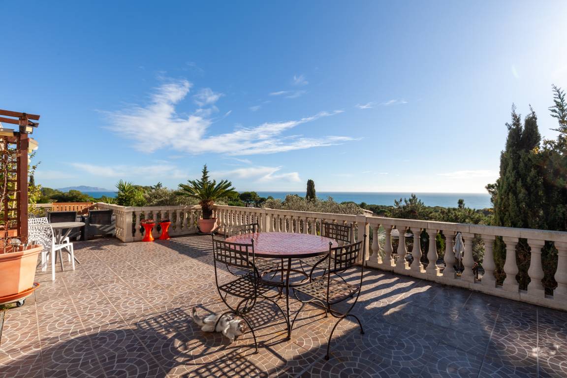 53 M² Appartement ∙ 2 Chambres ∙ 4 Personnes - Sausset-les-Pins