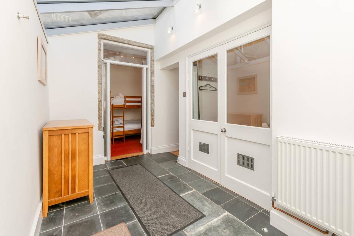 Apartment ∙ 2 Bedrooms ∙ 4 Guests - St Ives