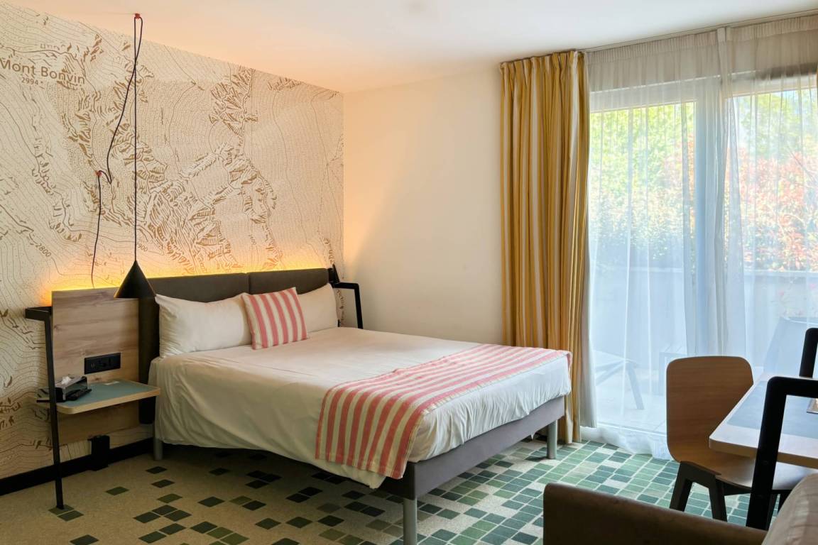 20 M² Chambre Privée ∙ 1 Chambre ∙ 2 Personnes - Sierre