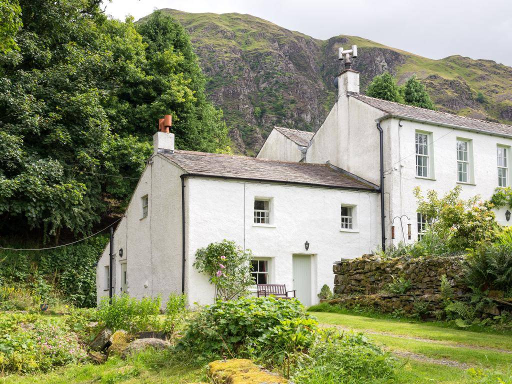 45 M² Cottage ∙ 2 Bedrooms ∙ 4 Guests - Borrowdale